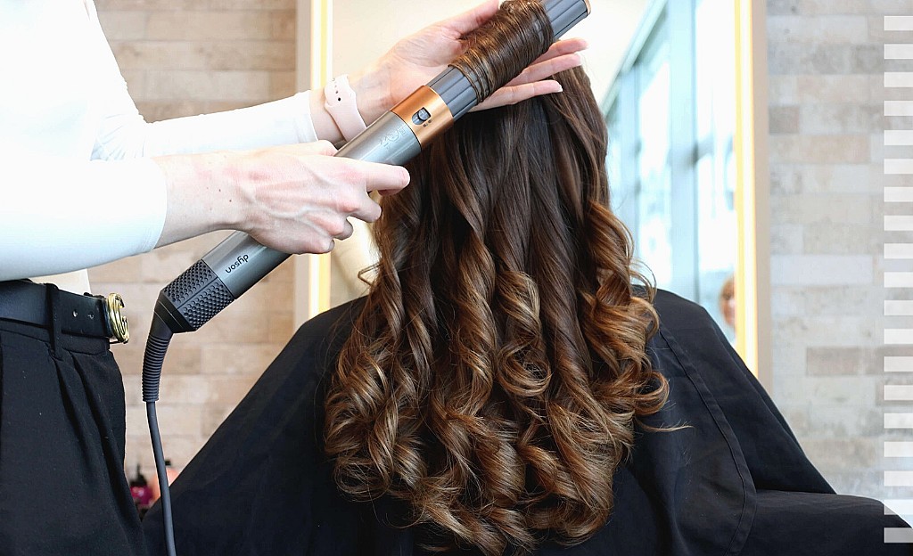 Sleek-Look, Blowout und Hollywood-Locken mit dem dyson Airwrap ...