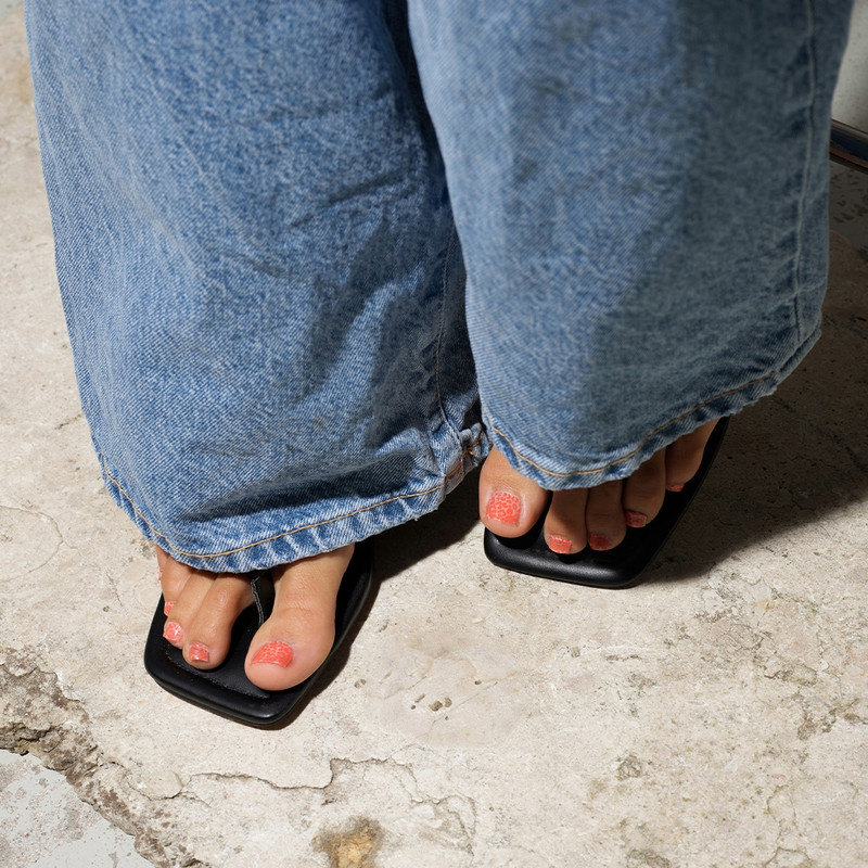 LoveNLayer - Leo Toe Raspberry Red